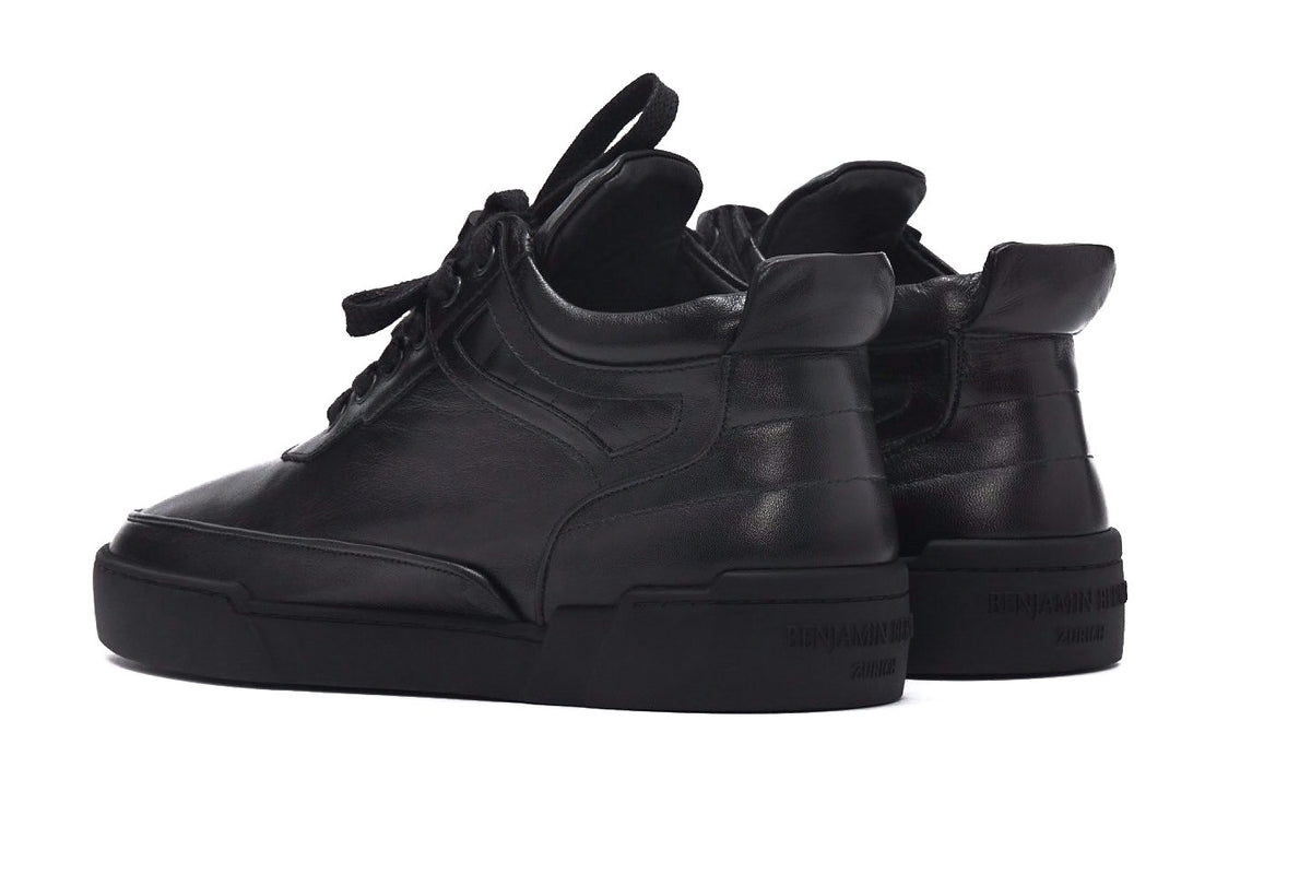 Mid-Top ALL BLACK – Benjamin Berner